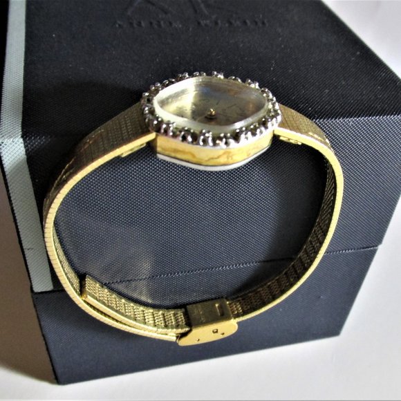 The Oryx | Accessories | Oryx Ladies Watch | Poshmark